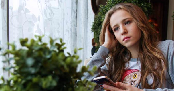 Discover the causes of homesickness and how to cure it - FinGlobal